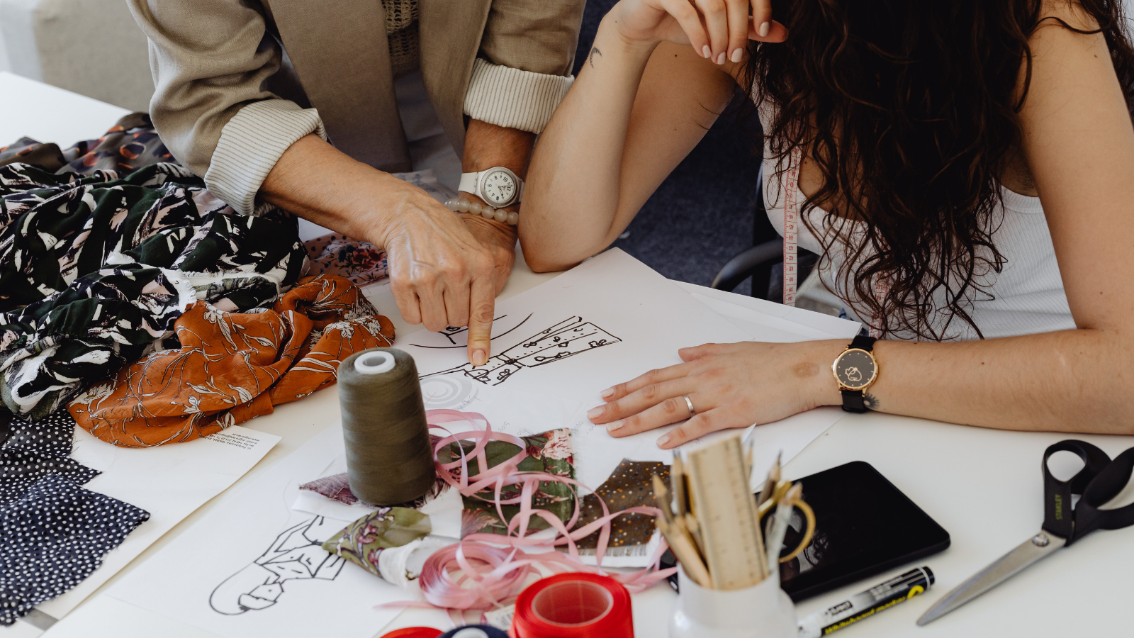 Innovations in Textile Design: The Fusion of Tradition and Modernity ...